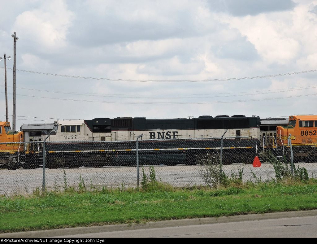 BNSF 9777